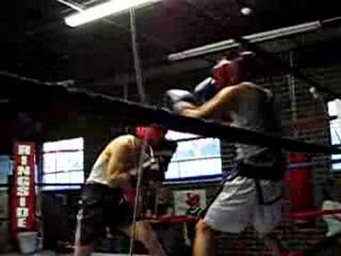 longino / torres sparring pt 2 - YouTube