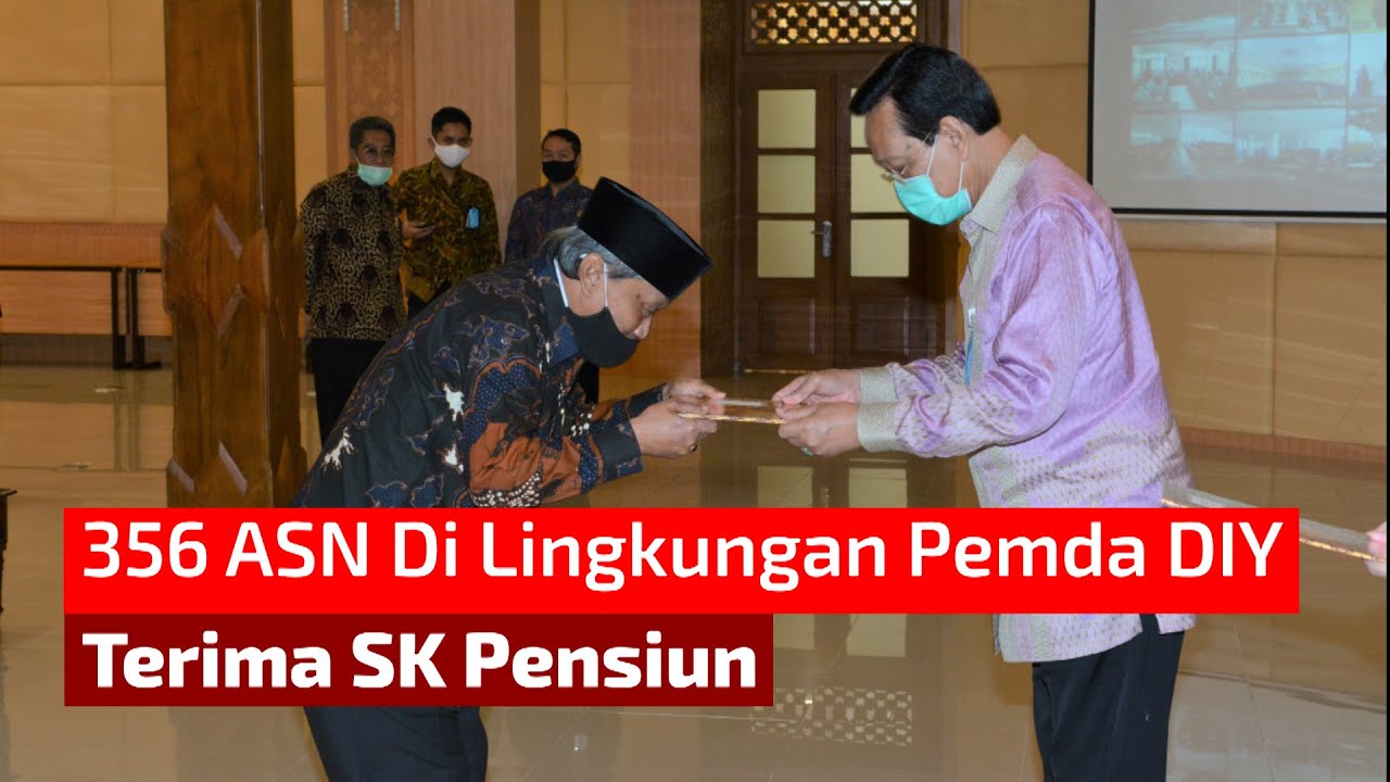 Penyerahan SK Pensiun PNS Pemda DIY - YouTube