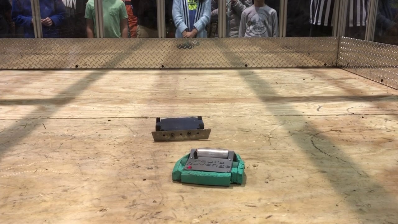 Championship Match - Antweight Combat Robot - MakerX - YouTube