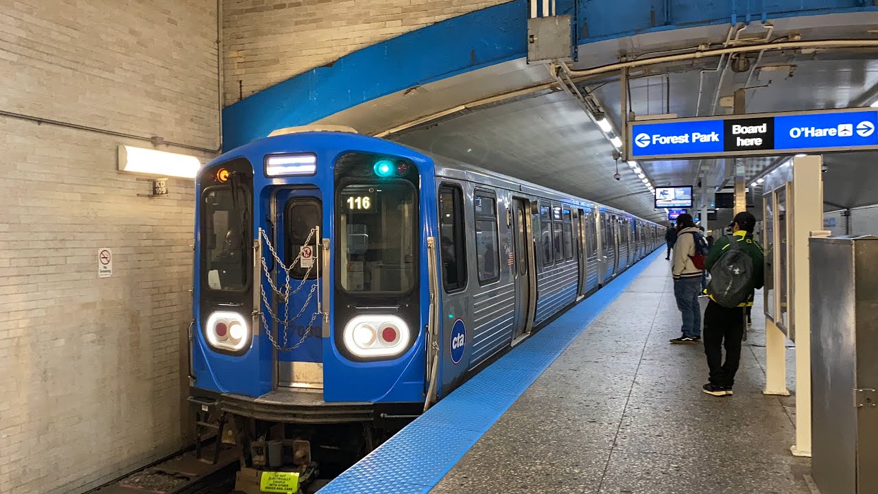 CTA Chicago "L" Blue Line Subway Trains @ Logan Square (9/19/23) - YouTube
