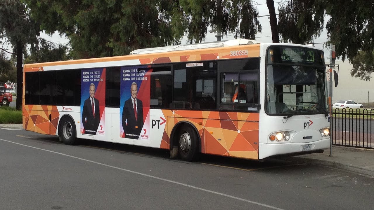 Transdev #380359 Scania L94UB Volgren CR222L - YouTube