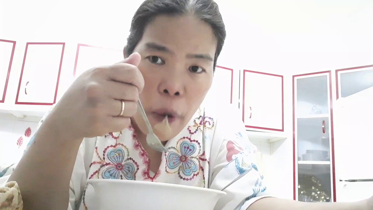 Eating Indomie - YouTube