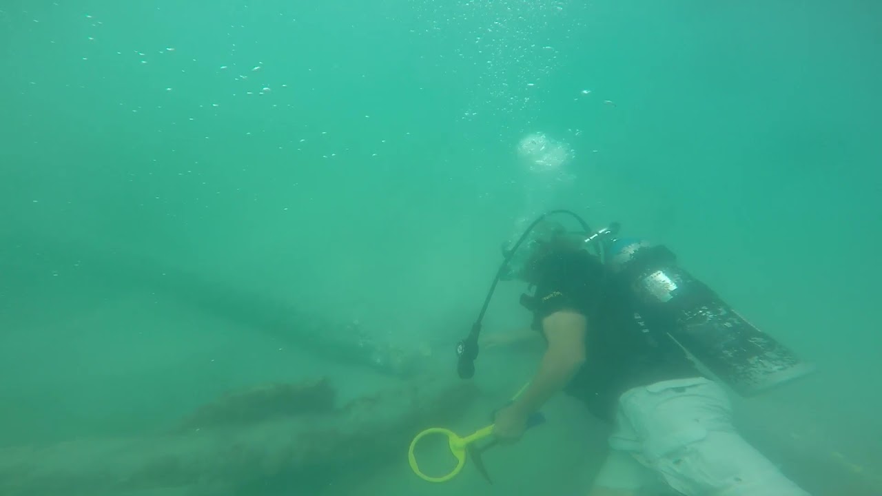 Captain Edward Stevens Diving 1715 Shipwreck find.. - YouTube