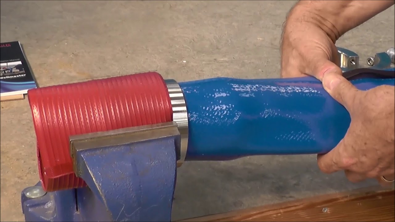 Section 2 - Preparing the Wellmaster and fitting it to the coupling ...