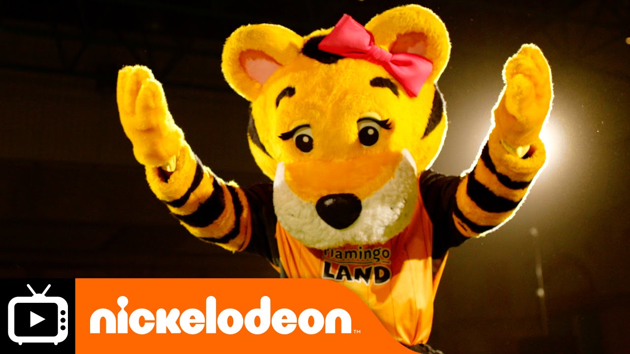 Nick Kicks | SpongeBob vs. Amber the Tiger | Nickelodeon UK - YouTube