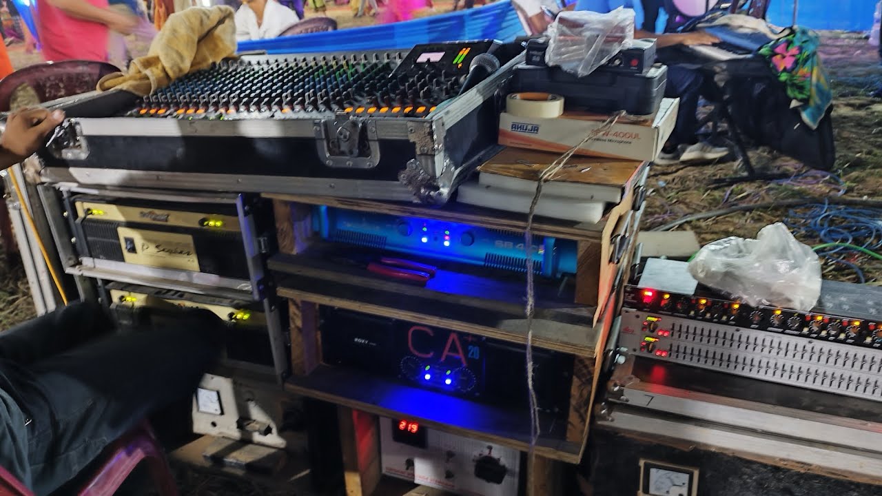 rcf bass & rcf top live performance Roxy ca20 amplifier // studiomastar ...