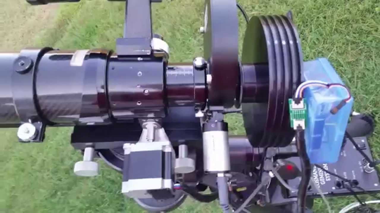 Motorized Focuser on ED80T CF - YouTube