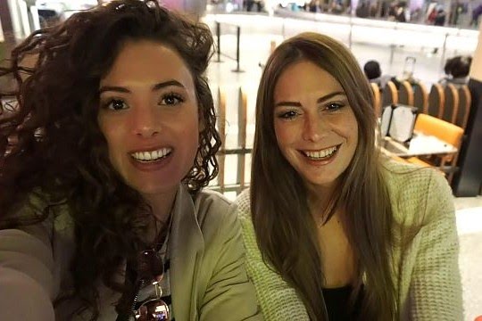Miss Duitsland verliest koffer - YouTube