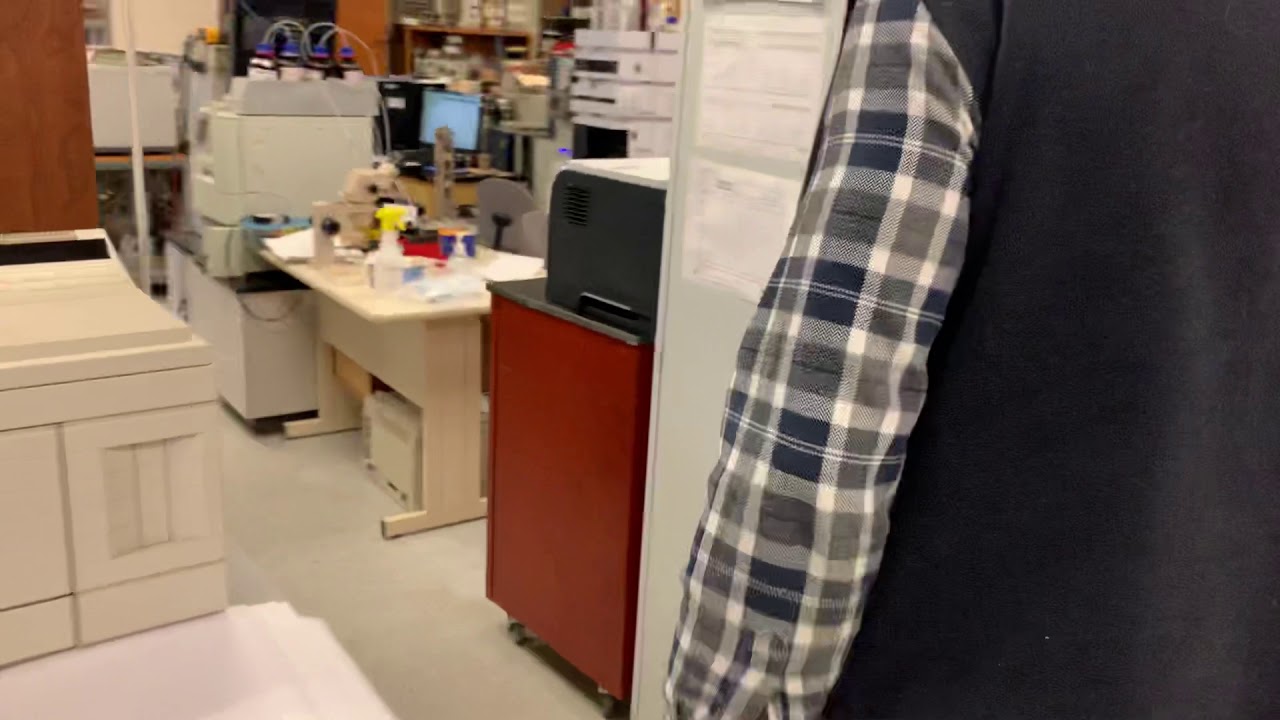 Electron impact ion source - YouTube
