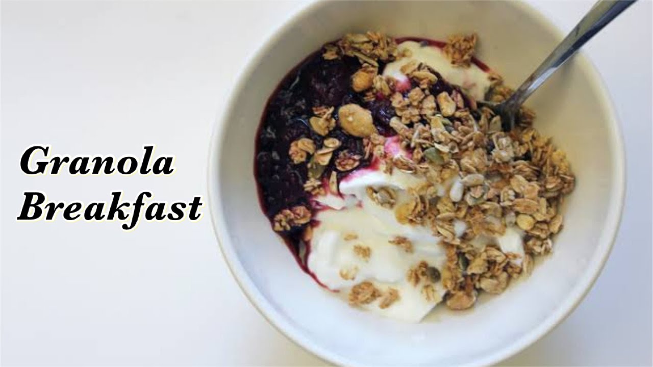 Healthy Greek Yougurt & Granola Breakfast Bowl ( Quick & Easy ) | Fizza ...