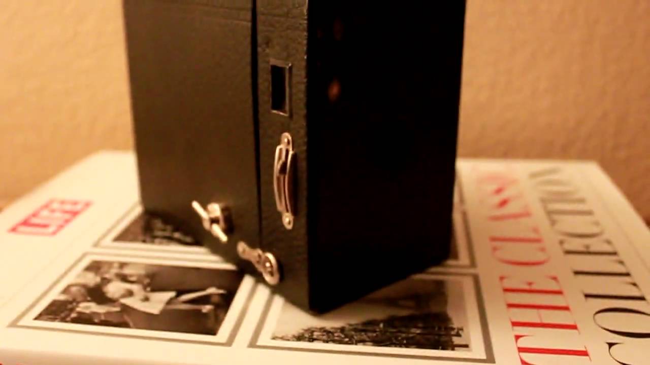 1922 Brownie Camera Demonstration - YouTube
