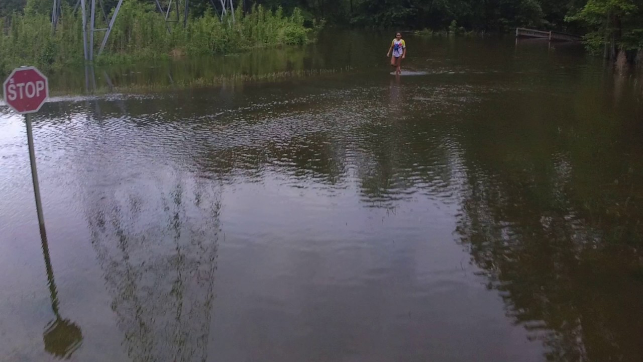 Flooding of neuse river over the Raleigh Greenway - Yuneec Breeze HD ...