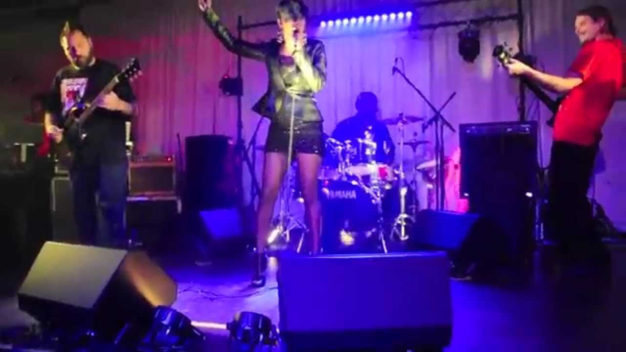 Simone &The Band Live Playing "This Love" - YouTube