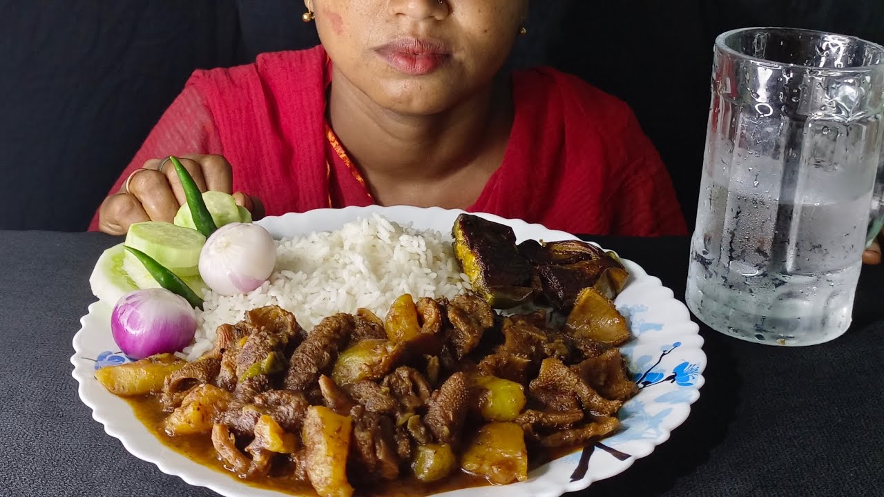 Eating mutton boti with rice, begun vaja and salad #foodeating #viral # ...