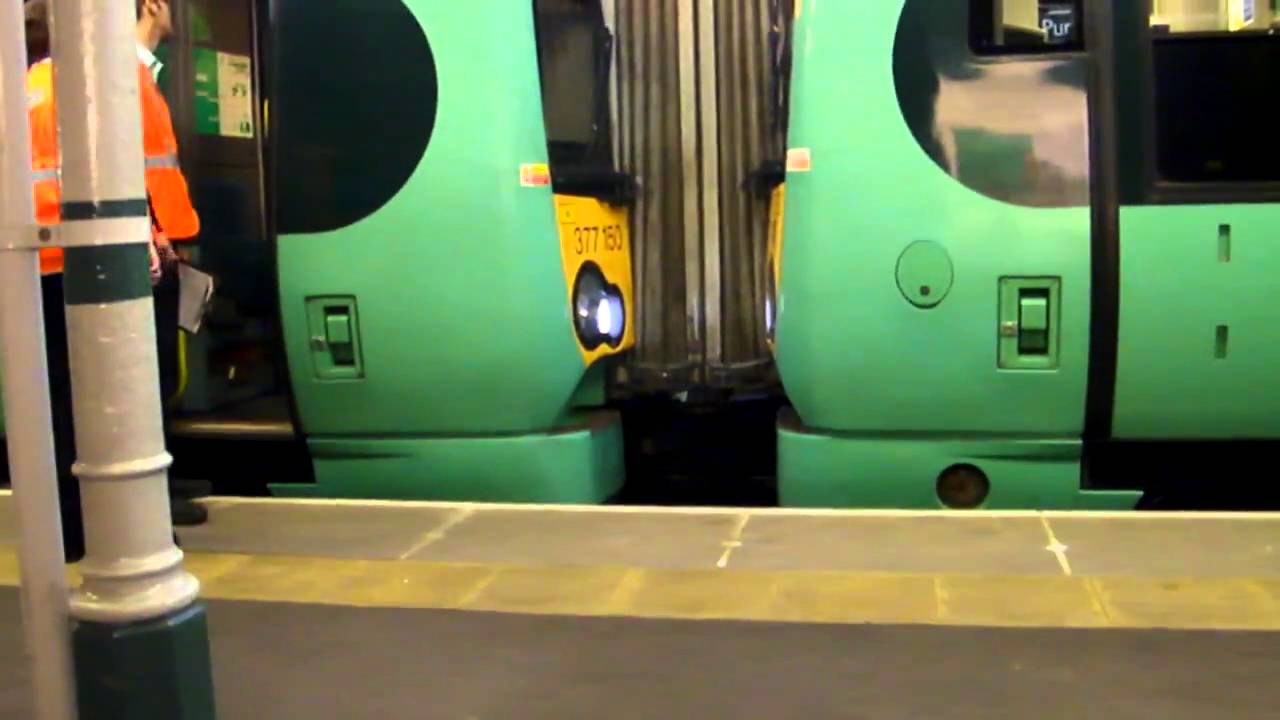 Detaching train at Purley - YouTube