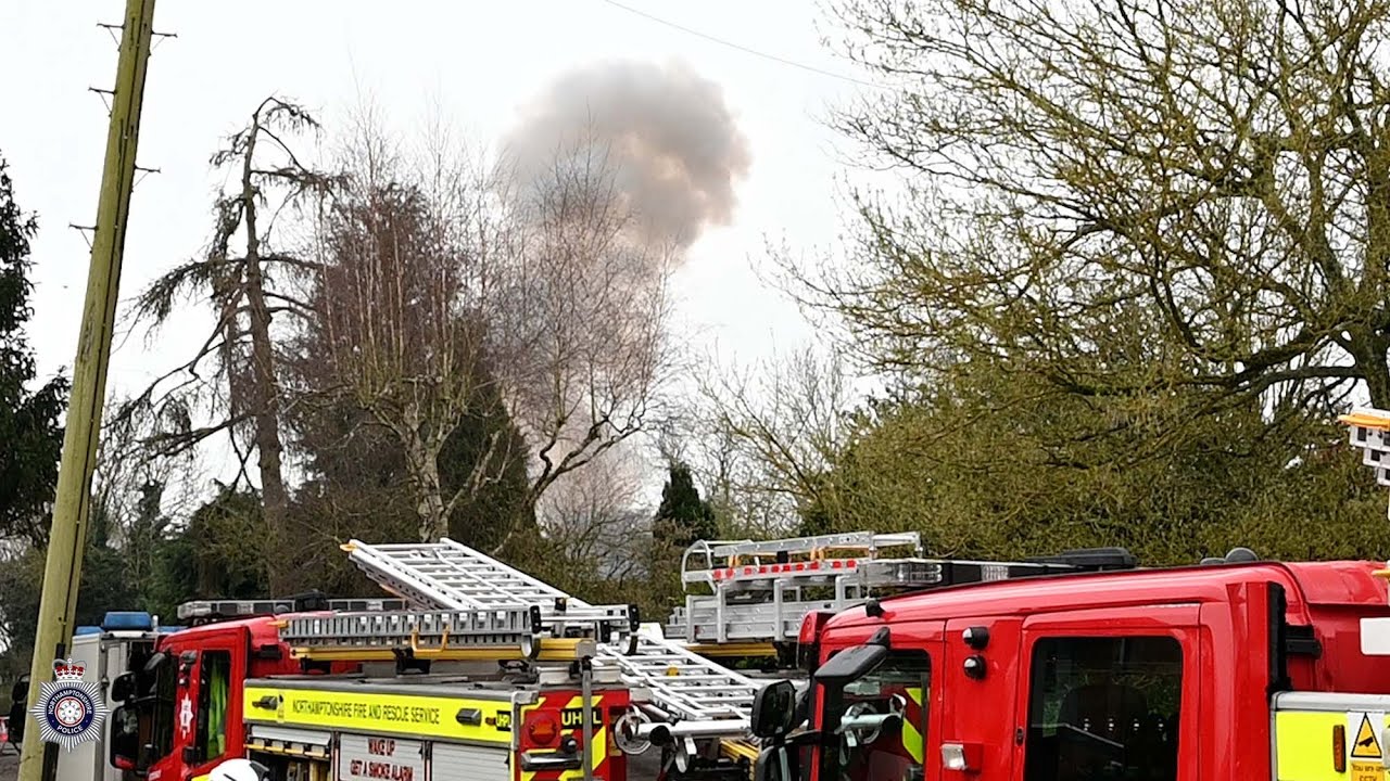 WW2 bomb disposal Quinton - YouTube