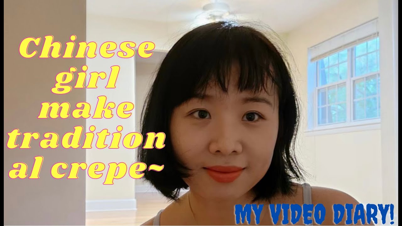 How a Chinese girl make traditional Chinese Crepe - YouTube