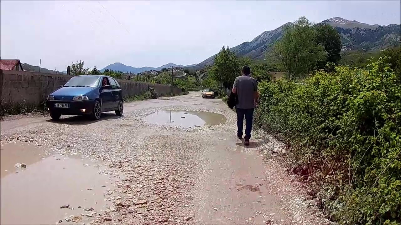 1ste dag (18mei) fietstocht: Vlores-Kuc-Borsh (Albanië) - YouTube