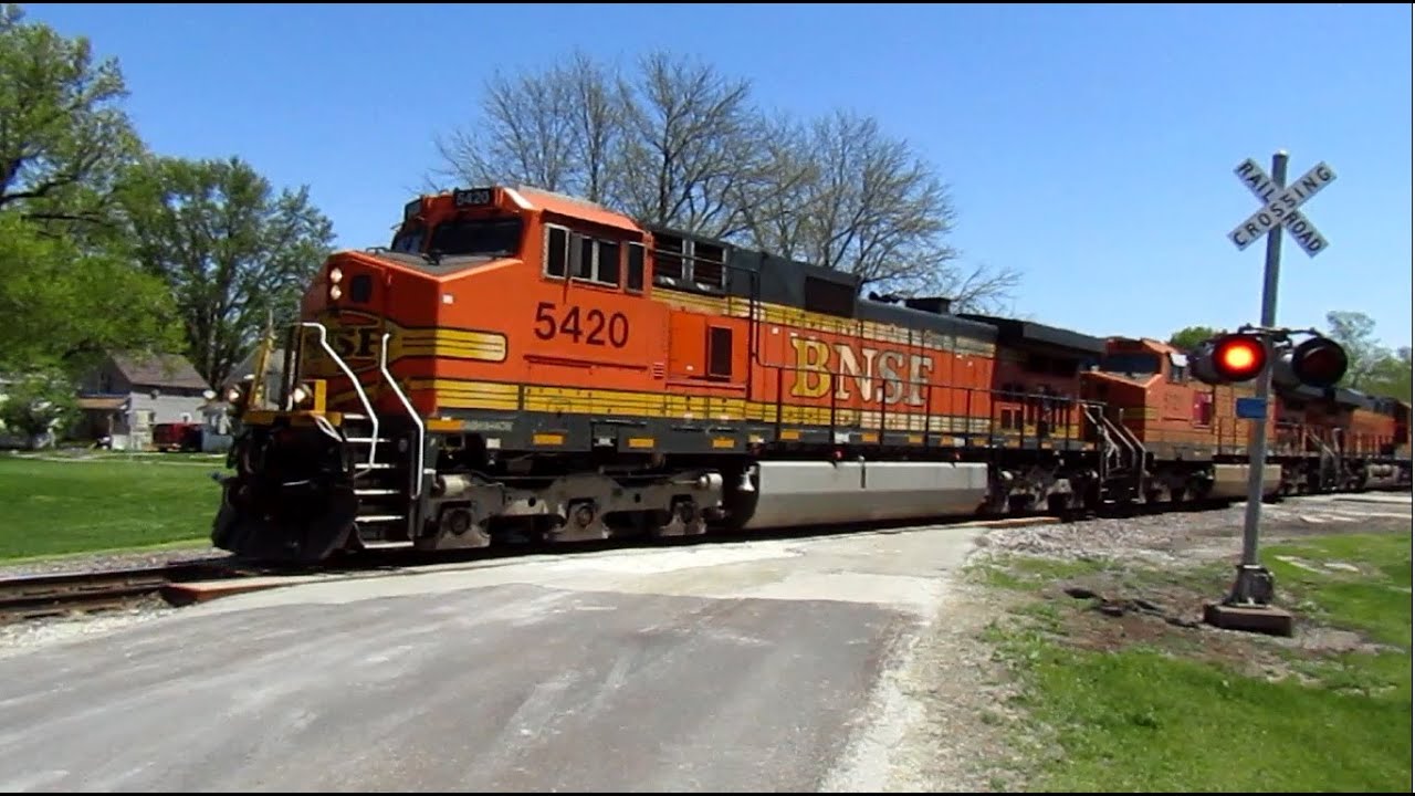 BNSF Unit Fertilizer Train (from Peoria) at Galesburg, IL - May 1, 2021 ...
