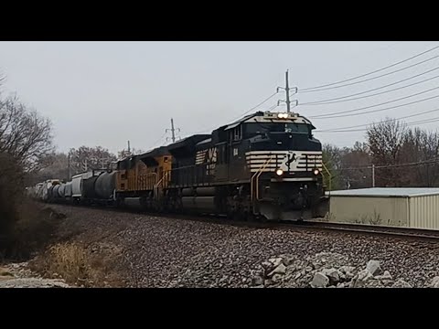 NS 1114 leads NS 110 - YouTube