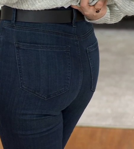 QVC host Melissa in jeans 2446 - YouTube