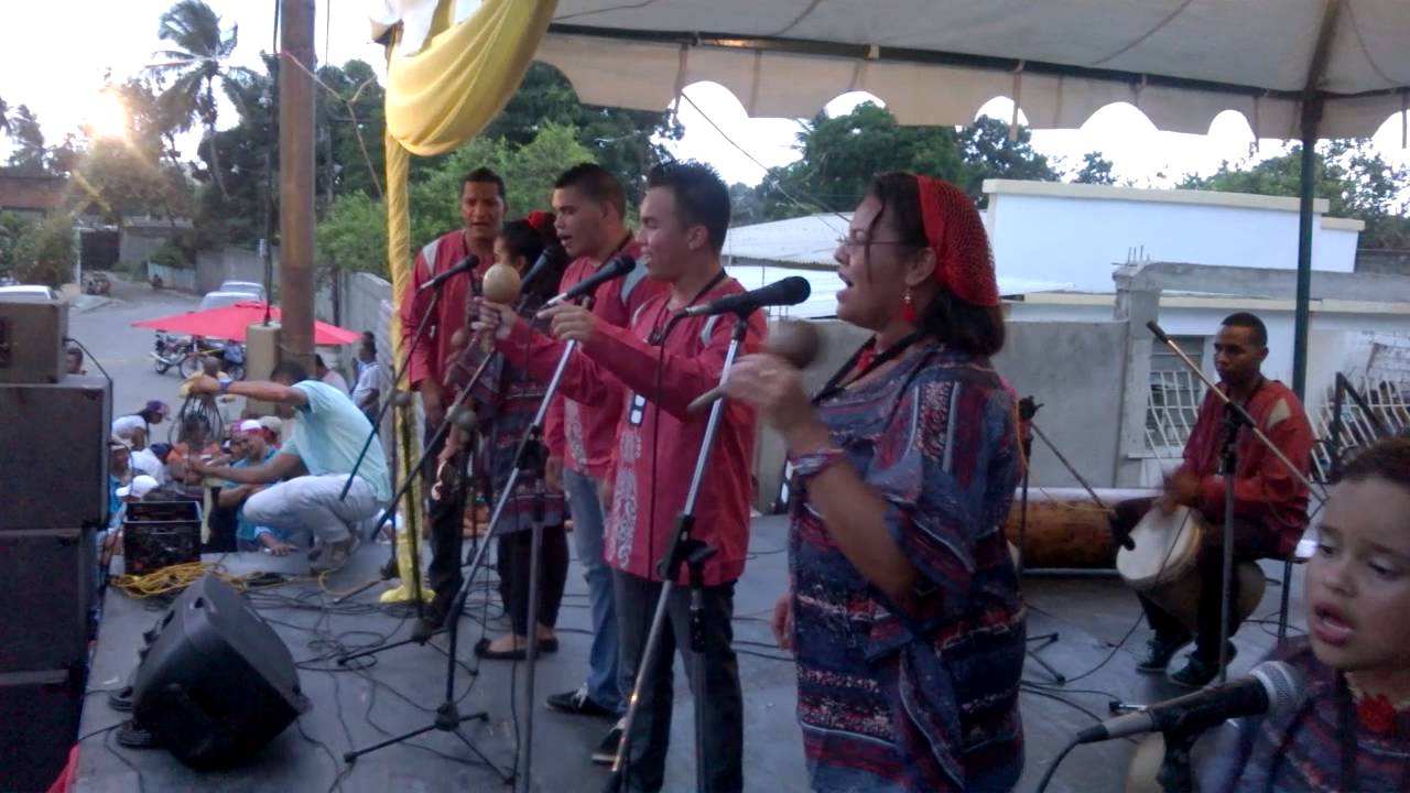 ROMAN - CUMACO TAMBOR Y SHOW DE MORÓN - YouTube