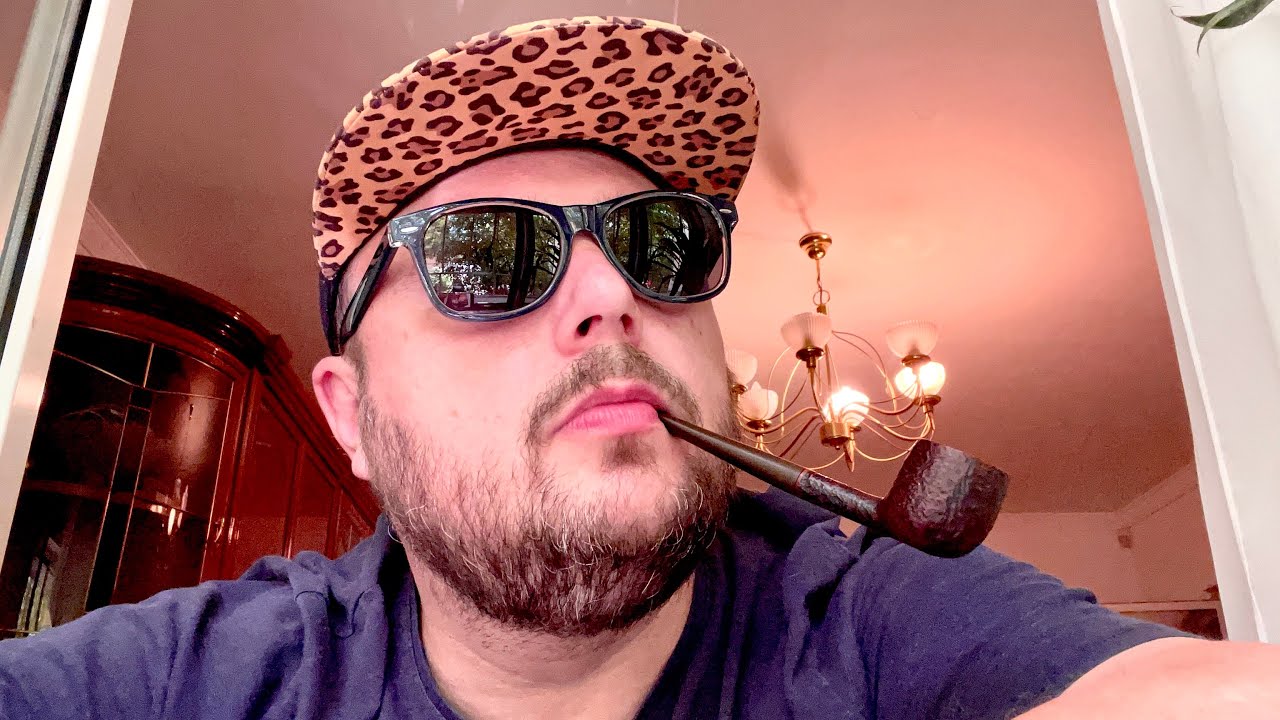 St Bruno flake / 1936 Parker super briar bark #vintagepipes # ...