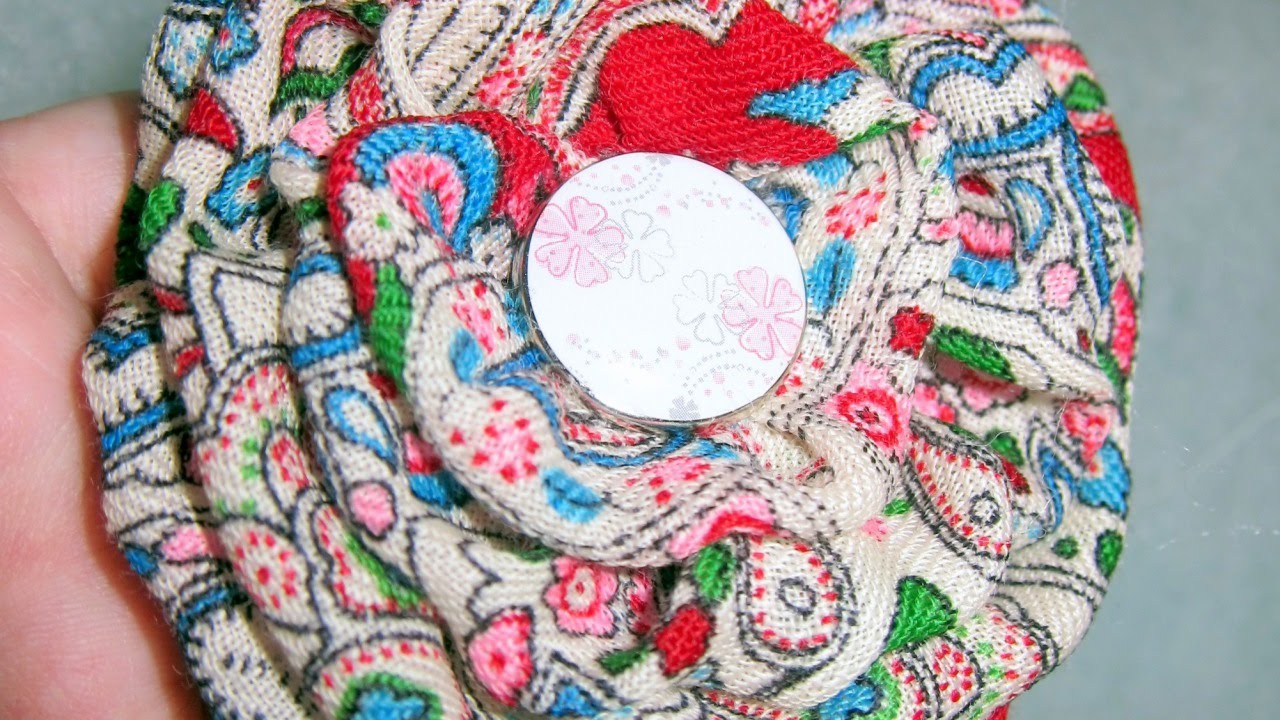 Make an Easy Fabric Brooch - DIY Style - Guidecentral - YouTube