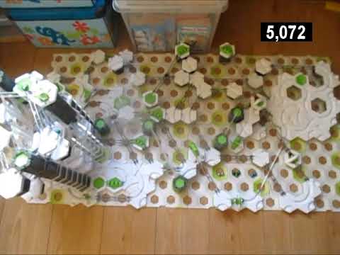 The giant Gravitrax track! - YouTube