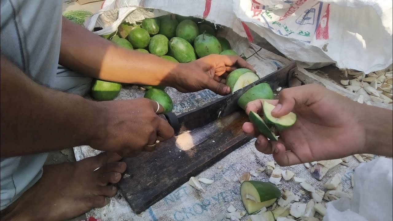 😱 Indian Mango Pickle Cutter !! - YouTube