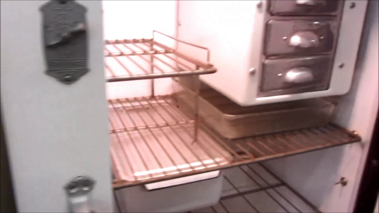 Old Refrigerator Start up - Norge Rollator, GE Monitor Top CA ...