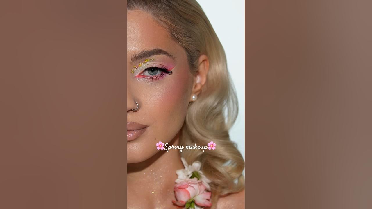 С 8 марта🌸 Ловите туториал на самый нежный макияж💖 Youtube