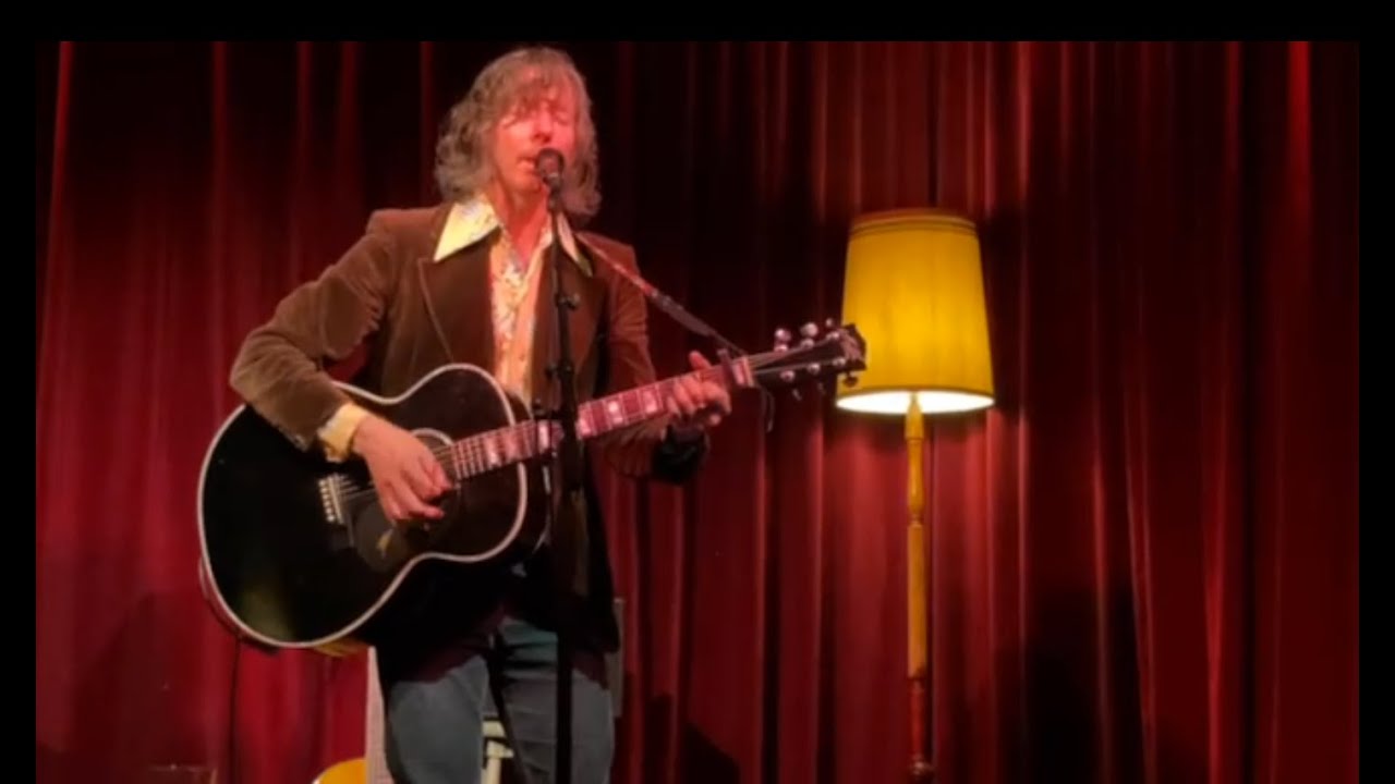 Shane Reilly - Marijuana Mornings , live at Archies Creek Arts - 1st ...