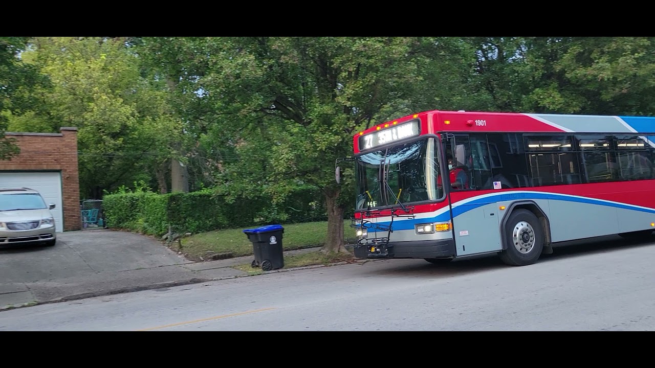 Transit Authority of River City (TARC) buses 2314, 1901 on rt 27 E/B, W ...
