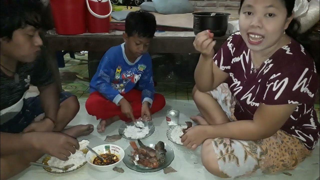 goreng ikan nila hasil mancing+sambel kecap.(mukbang) - YouTube