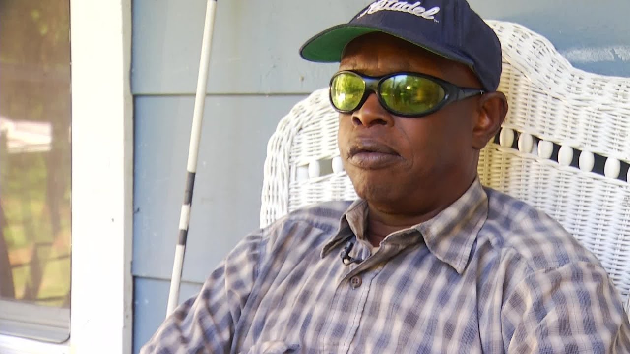 Leroy Smith's Gospel songs performance - YouTube