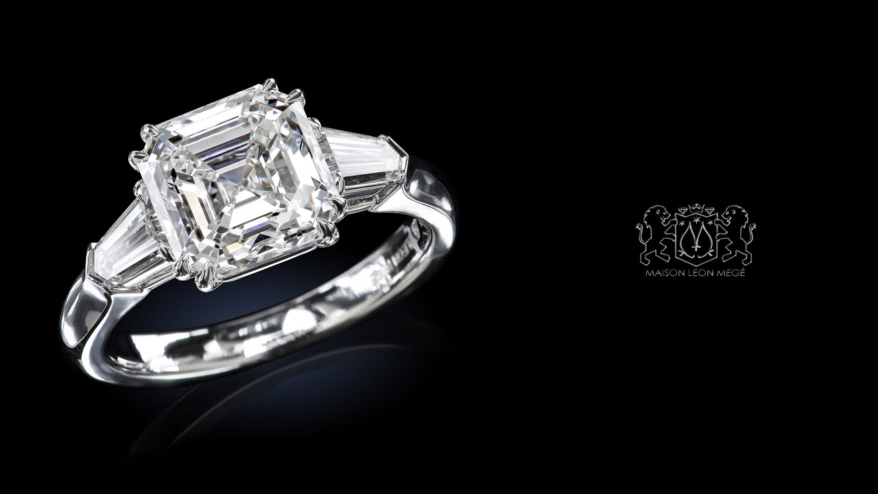 Leon Megé Asscher cut with bullets in a bespoke three-stone precision ...