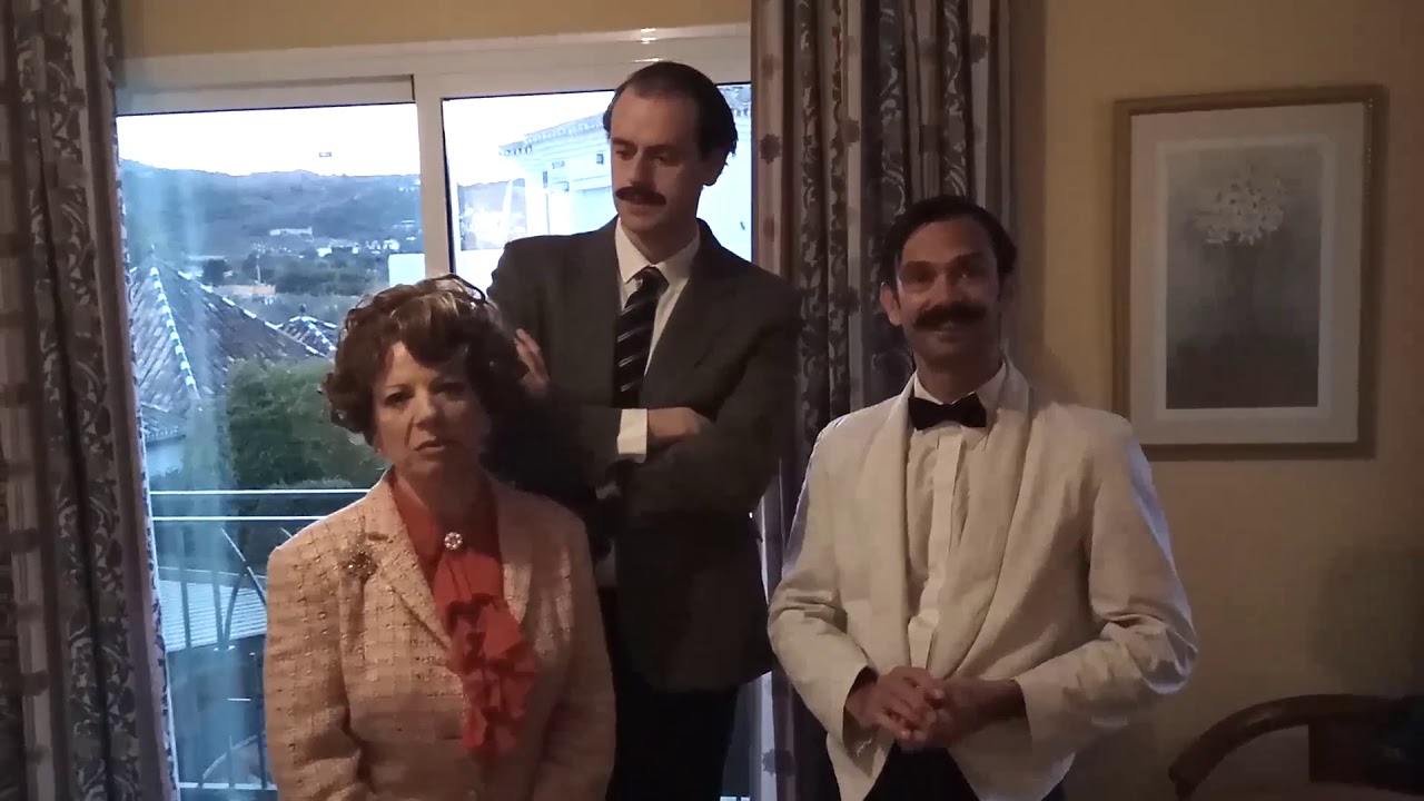Basil, Sybil and Manual stayed at the Proa Penthouse - YouTube