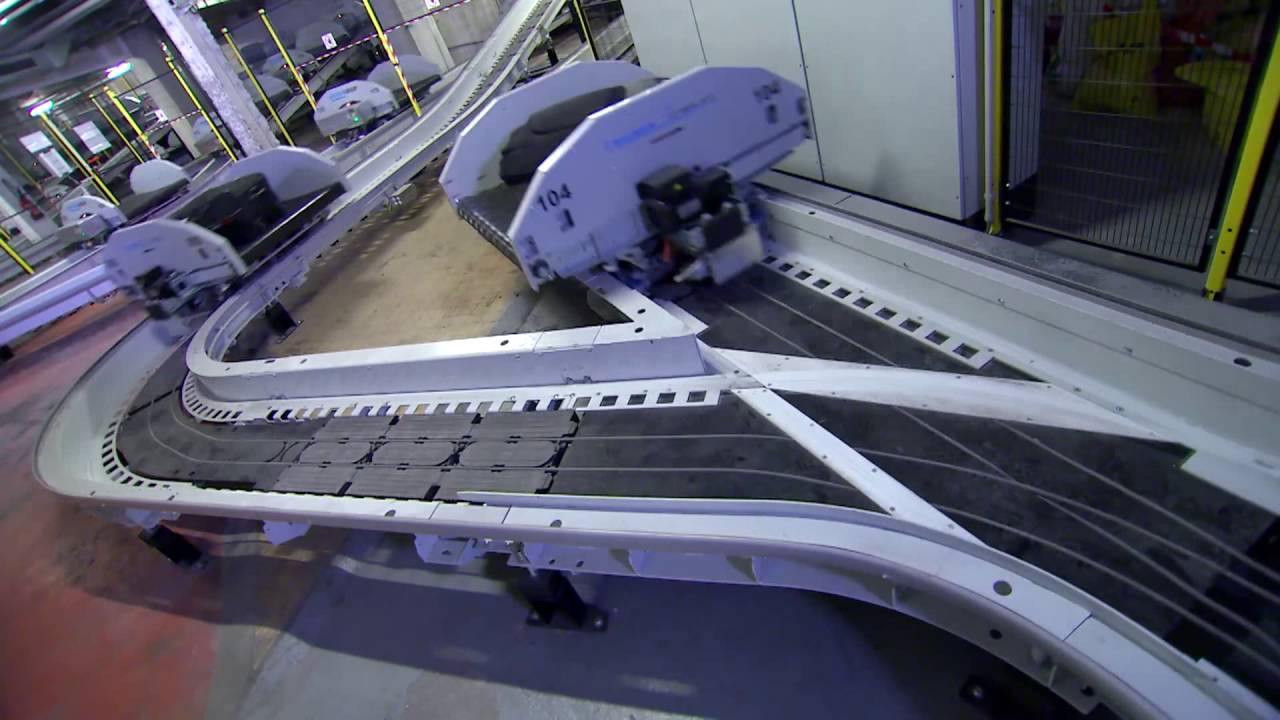 Baggage Handling System at Nice Côte d´Azur Airport - YouTube