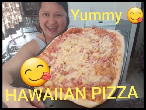 How to make Easy Homemade Hawaiian Pizza - YouTube