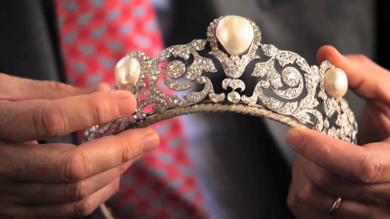 The Murat Tiara -- A Rare and Impressive Pearl and Diamond Jewel ...