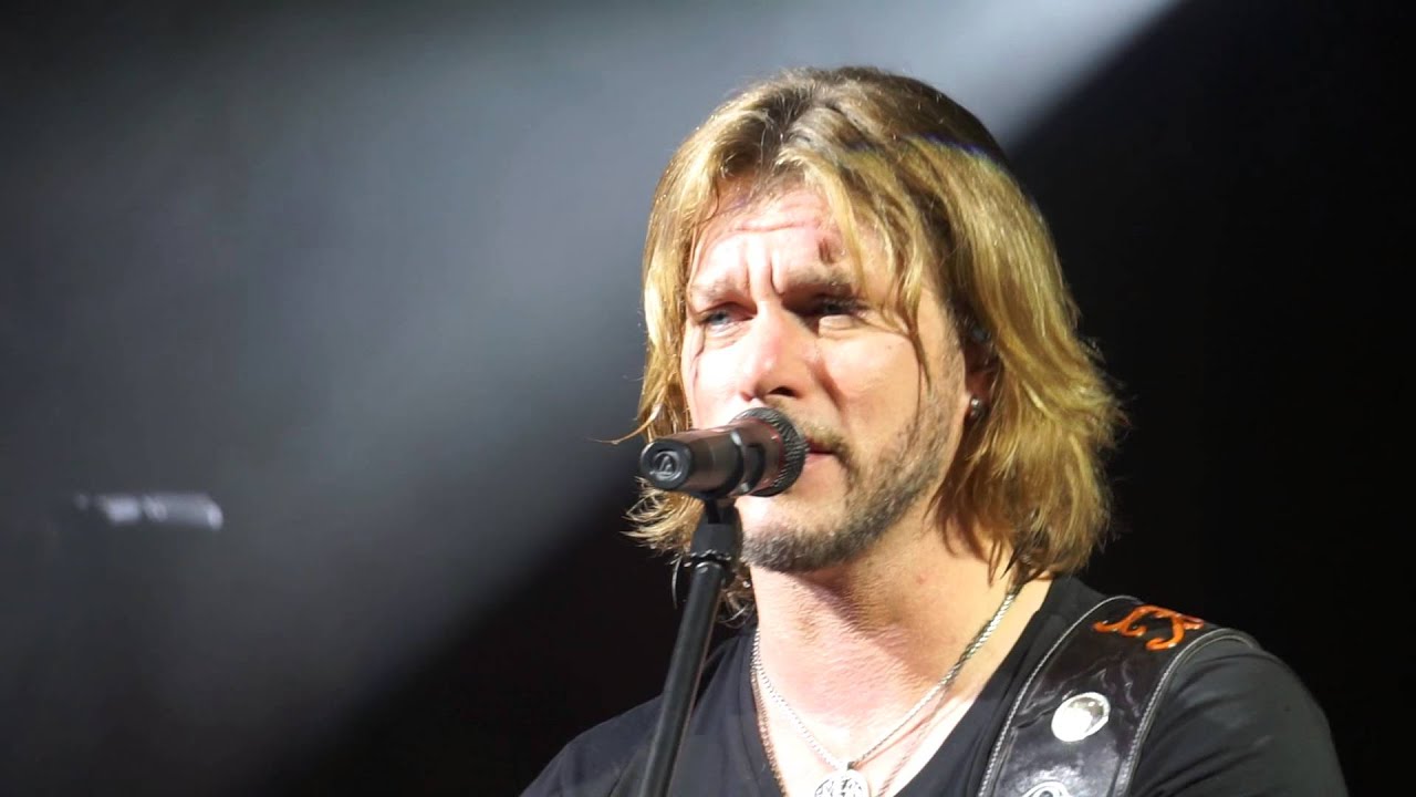 Craig Wayne Boyd Performs "The Old Rugged Cross" live in New Bern, NC ...