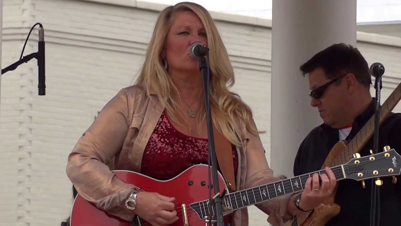 Patty Reese Band - Runaway - Brew & Blues - YouTube