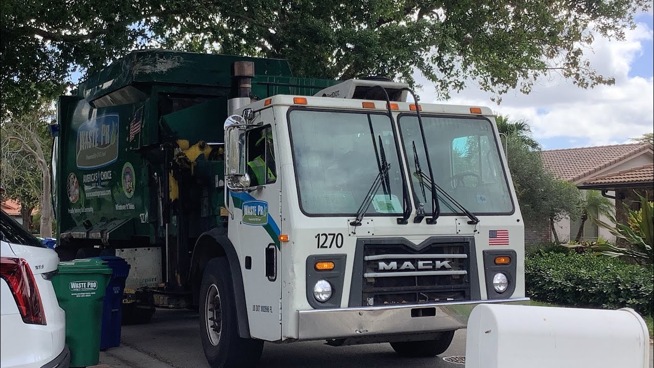 Waste Pro 1270: Spare Mack LEU Bridgeport Ranger On Recycle. (CNG ...