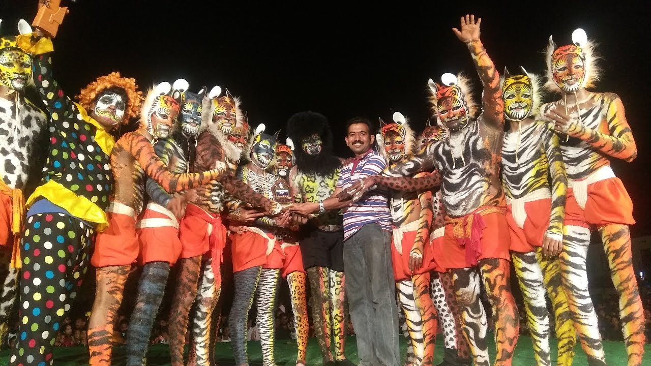 Hulivesha brahmavara 2018 tiger dance | Bridge Stone Friends ...