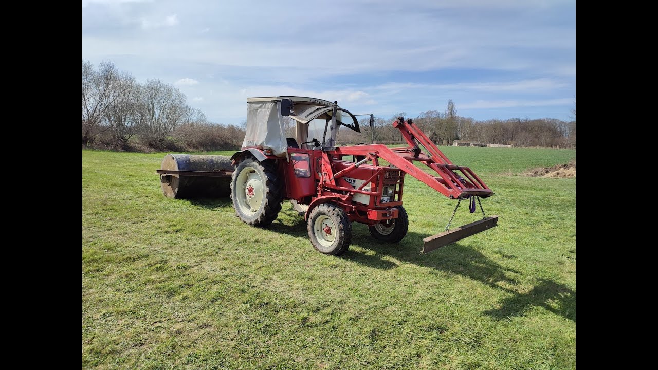 IHC 453! bei der Wiesenpflege. - YouTube