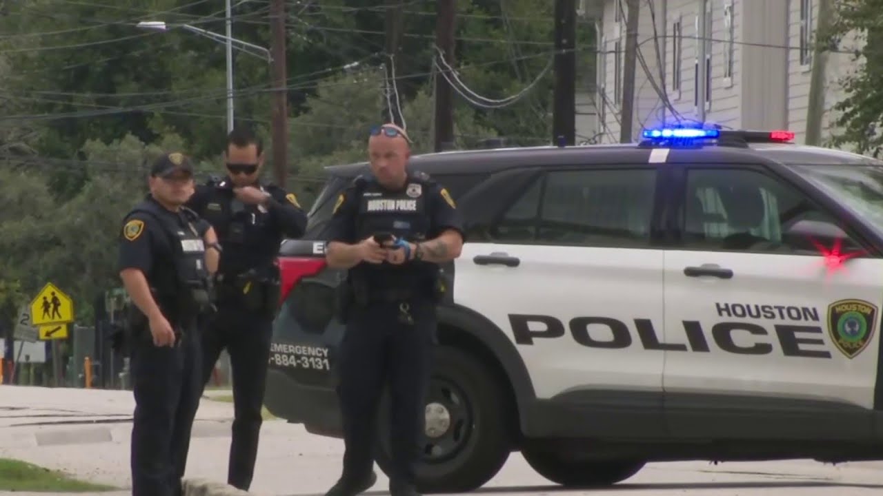 Governor Abbott unveils public safety initiative in Houston to combat ...