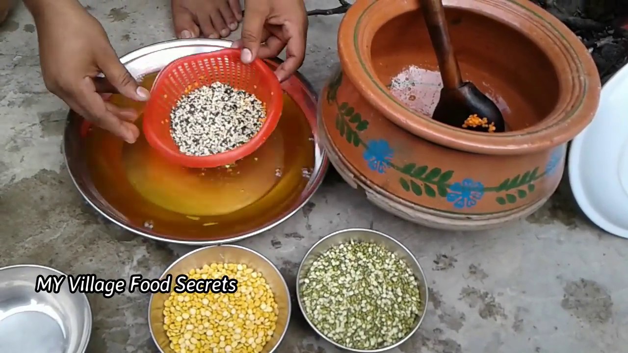 Chiken Haleen Mitti ki handi Recipe Village Style MY Village Food ...