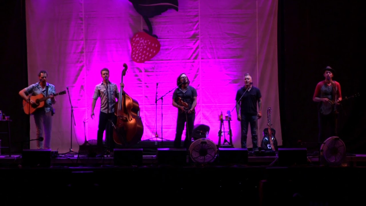 Let It Go - The Infamous Stringdusters at Strawberry 2017 - YouTube