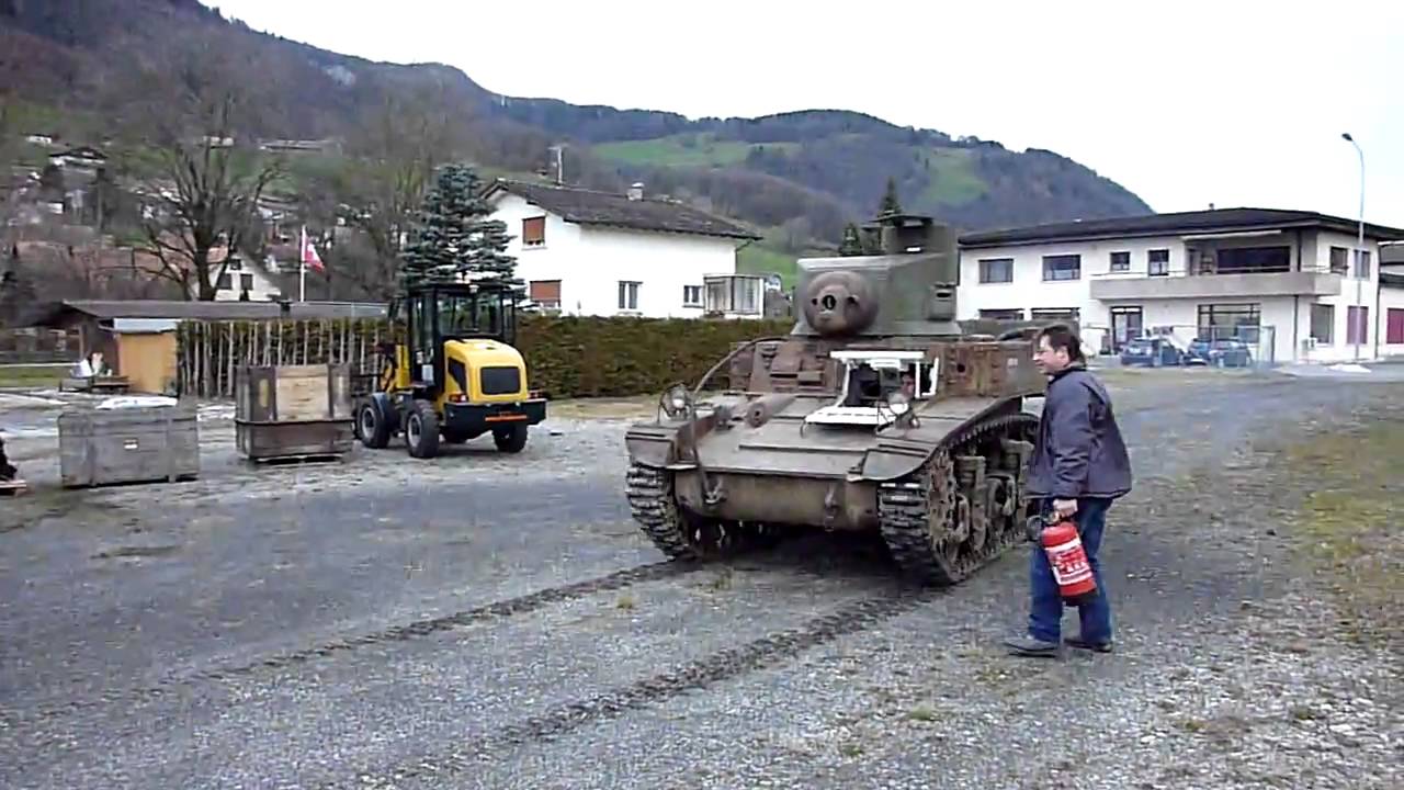 Stuart M3 Light Tank Honey Continental W-670-9A - YouTube
